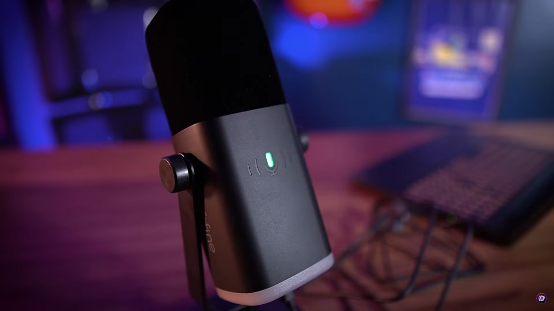 Testamos o Fifine AM8, um microfone com bom custo-benefício